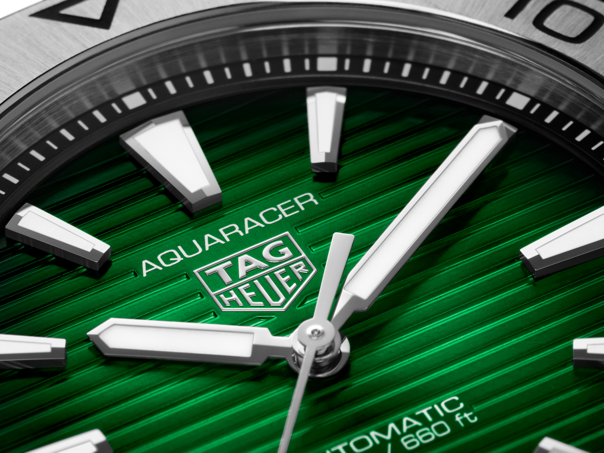 TAG Heuer Aquaracer Professional 200 Date - Steel - 40 mm | TAG Heuer US